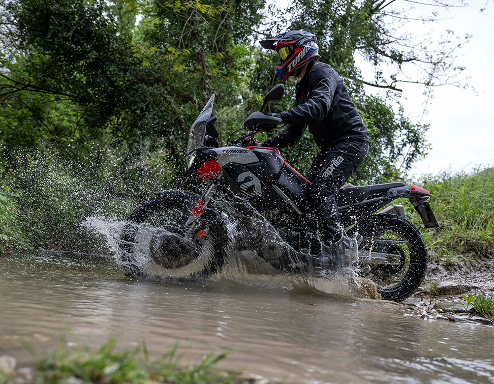 Aprilia Official Store: Motorcycle Clothing, Casual Clothing and ...